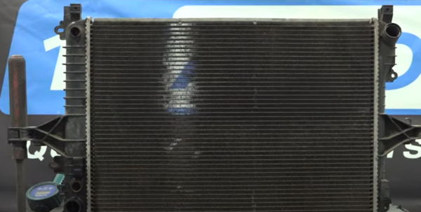 When Replacing the Radiator, What Else Should Be Replaced? - 1A Auto