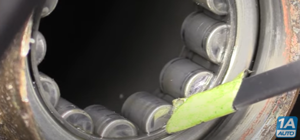 Leaking Rear Axle Seal? Diagnose & Fix Rear Axle Seals - 1A Auto